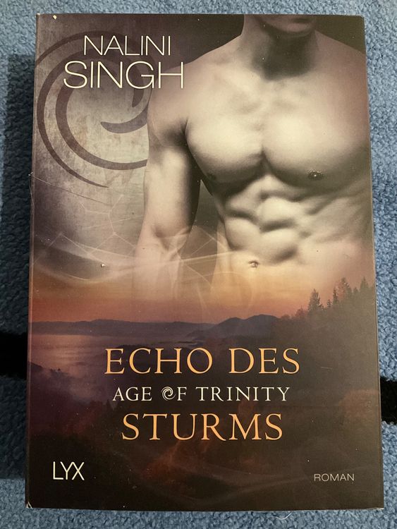 Nalini Singh - Roman Echo des Sturms / Age of Trinity (Neu und originalverpackt) in Breitenbach ...