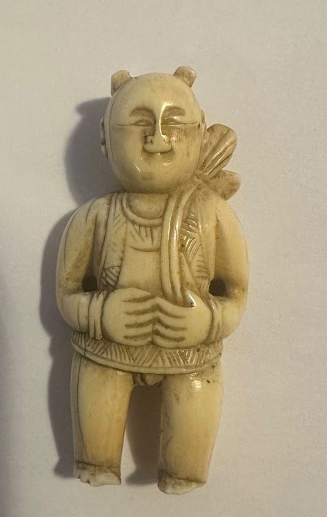 Antike Asiatische Handgeschnitzte Skulptur (Gebraucht) in Root für CHF 19 – mit Lieferung auf ...