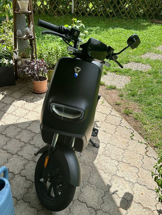 E-Scooter, Yadea DE3, 25km/h (Gebraucht) in Brüttisellen für CHF 700 ...