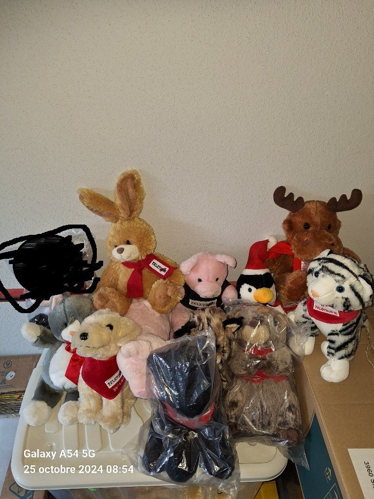 11 peluches Téléthon de divers années, neuf, selon photos (Neuf (Voir ...