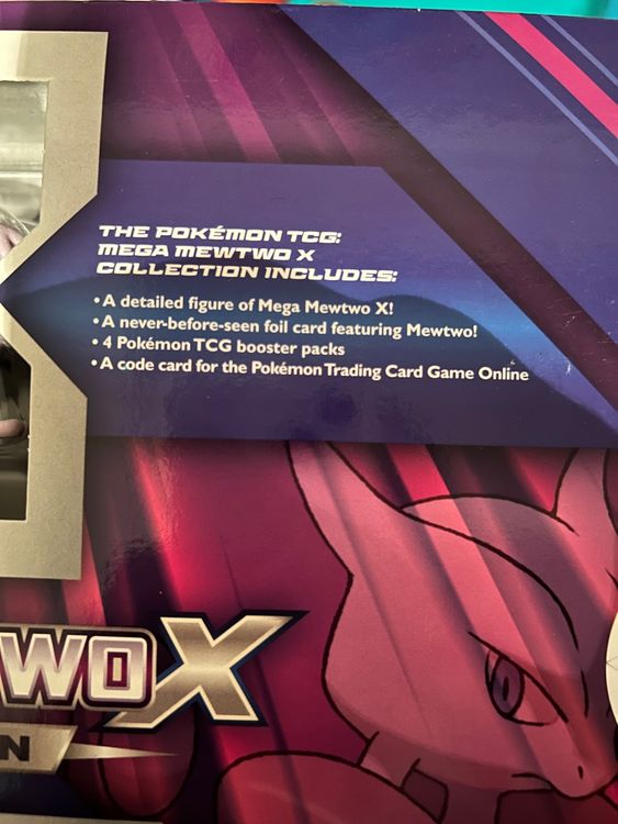 Pokémon Mega Mewtwo Box aussen defekt | Kaufen auf Ricardo