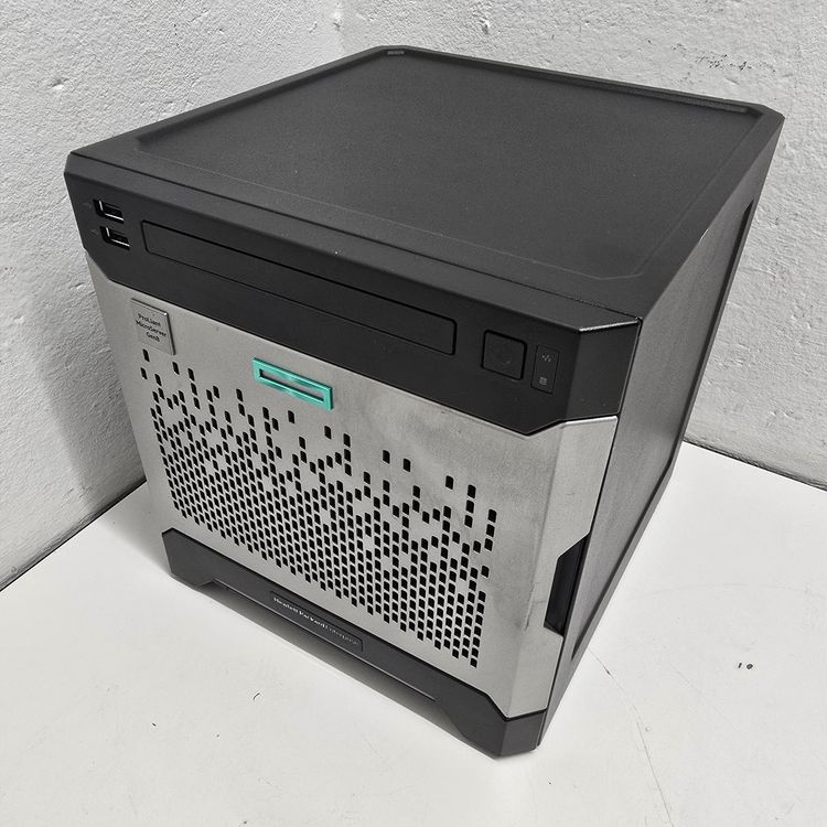 HPE ProLiant MicroServer Gen8 /Xeon/8GB/2x3TB (Gebraucht) in Niederdorf ...