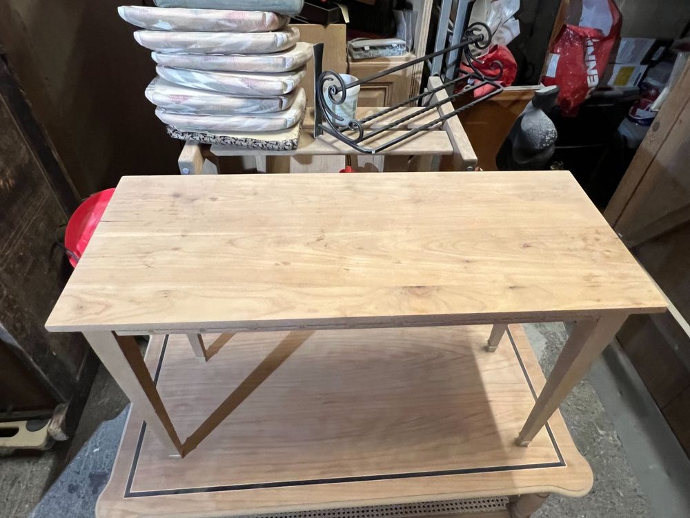 ART 987-D Table d'appoint marquetée sablé (D'occasion) à Pont-La-Ville ...