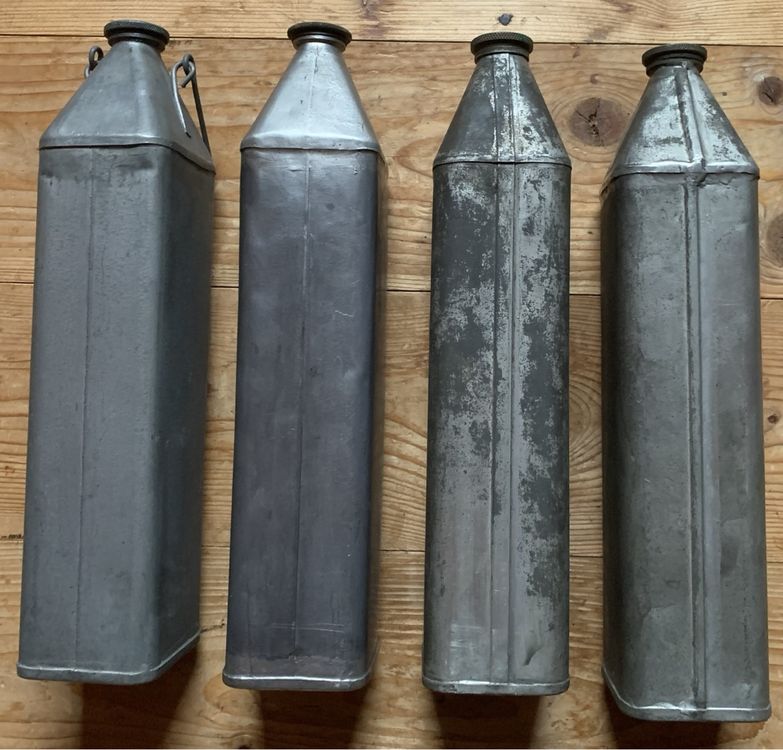 Je 2 Stk Mg-Oel und Petrolbehälter der CH Armee | Kaufen auf Ricardo
