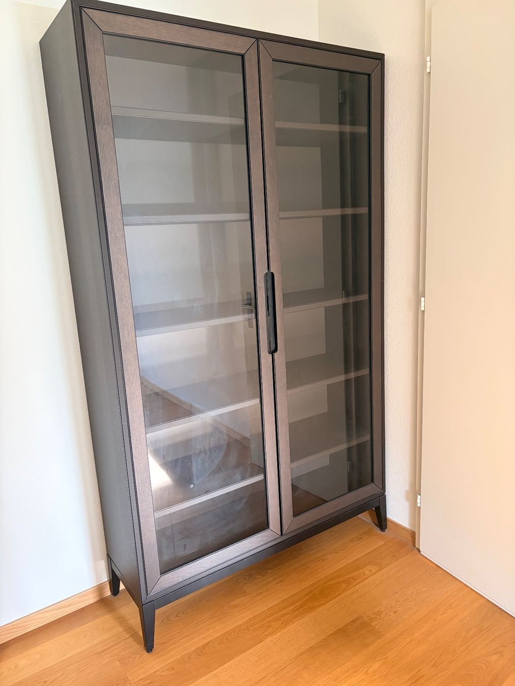 Imagedetailikea Vitrine Kaufen Verkaufen Bei Quokade 2022 09 01756210