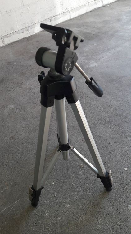 mehrstufiges einstellbares Stativ für Foto oder Filmcamera (Gebraucht) in Eschenbach LU für CHF ...