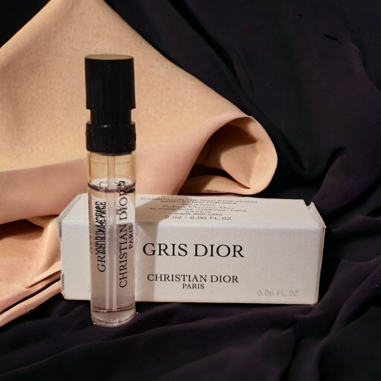 2ml - échantillon officiel Dior - Gris Dior | Kaufen auf Ricardo