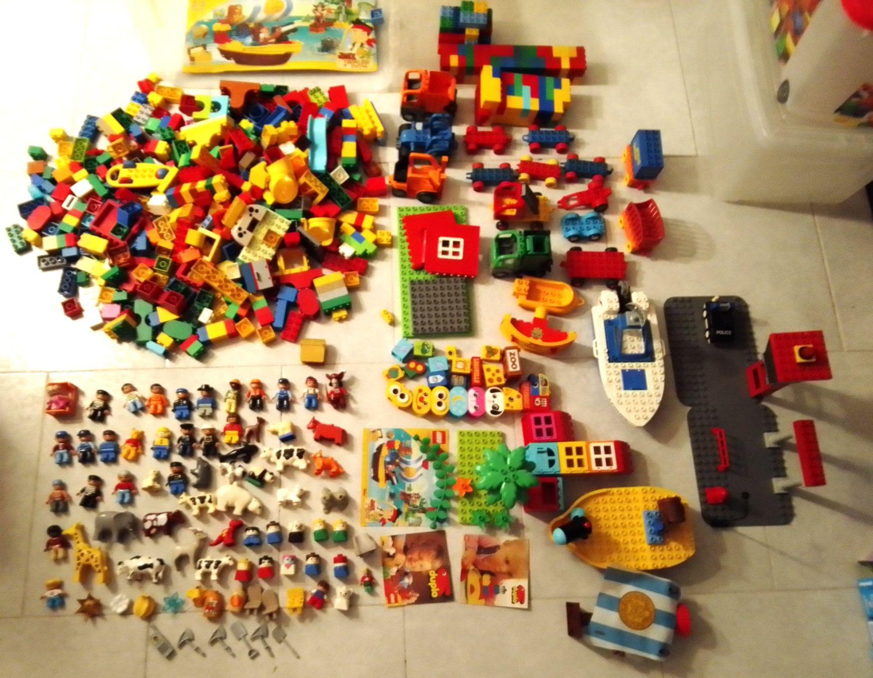 Lot LEGO DUPLO 12kg Vintage Récent - sets voiture perso (Gebraucht) in ...