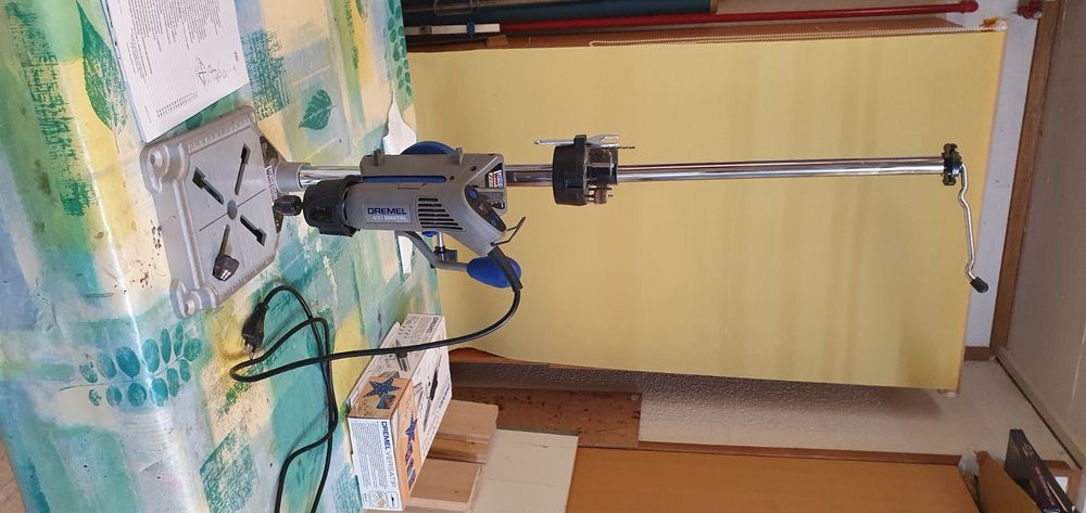 Dremel 398 mit Bohrständer und erweitertem Zubehör | Kaufen auf Ricardo