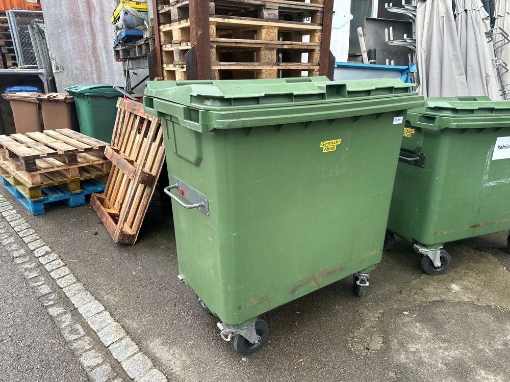 Kunststoff Container 770 Liter in grün von europlast | Kaufen auf Ricardo