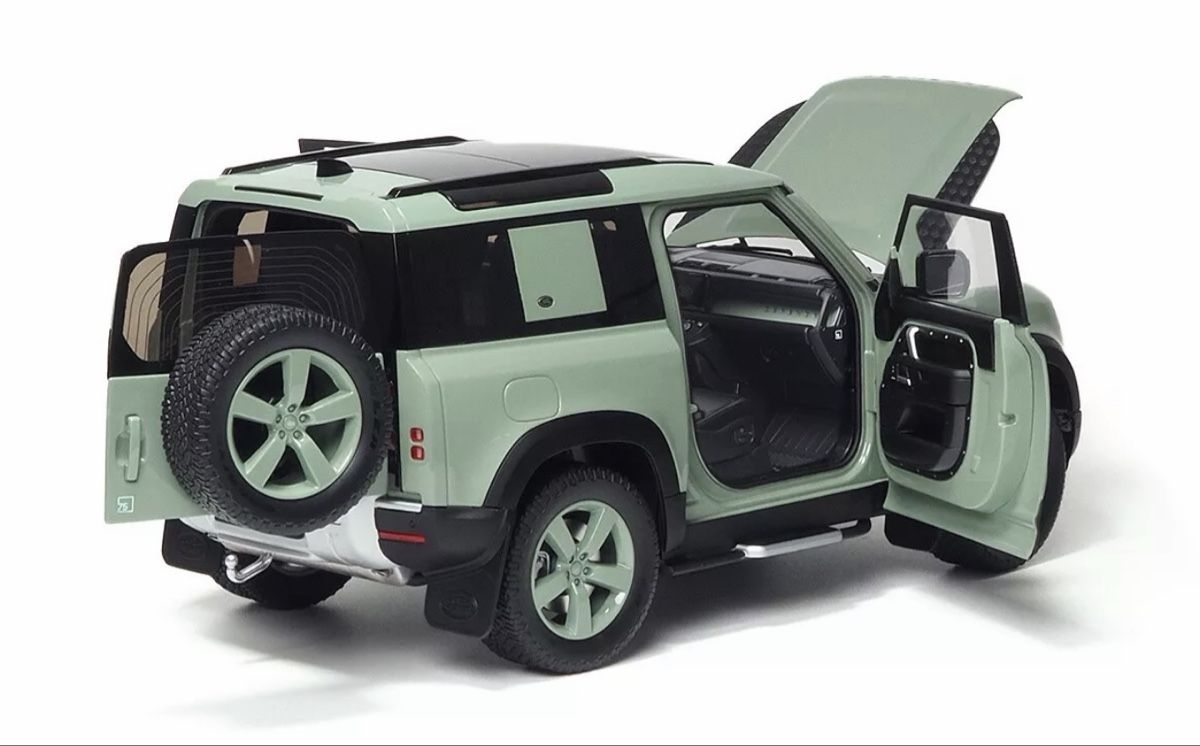 Land Rover Defender 90, 1:18, Almost Real - Sammlerstück! (Neu und ...