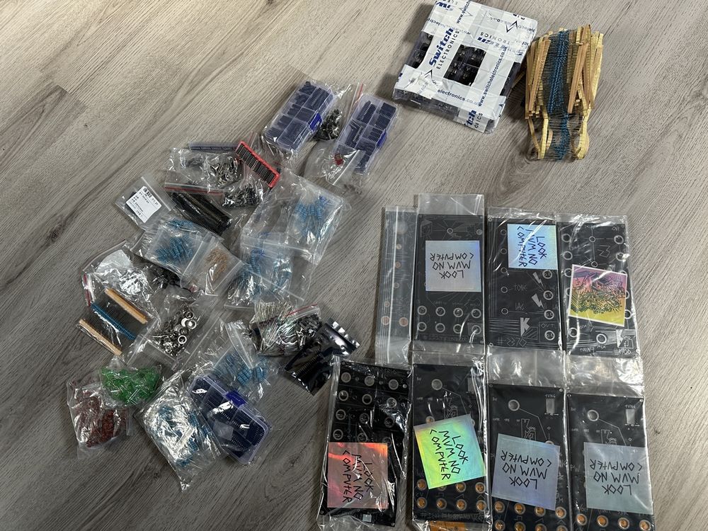 DIY KOSMO Synthesizer (Neu (gemäss Beschreibung)) in Recherswil für CHF ...