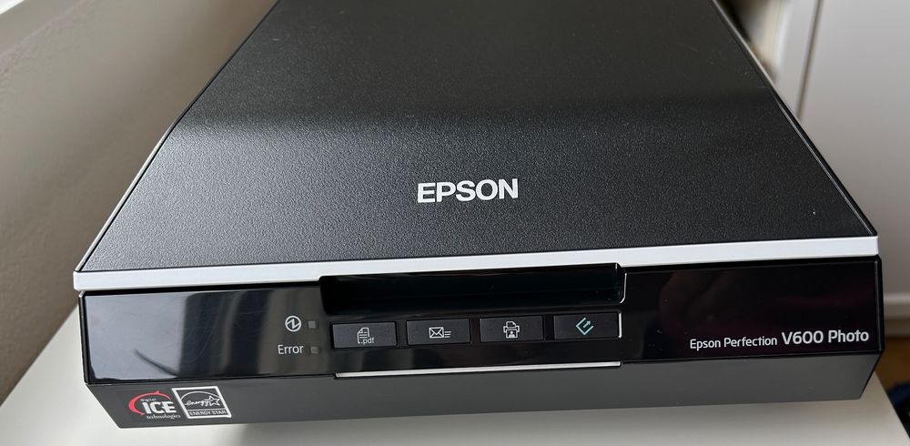 Epson Perfection V600 (USB Anschluss) (Gebraucht) in flums für CHF 210 ...