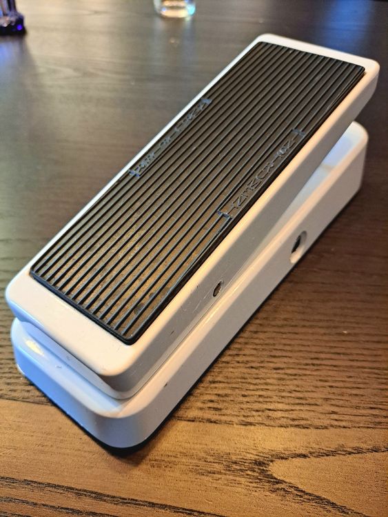 E-Bass Wah Pedal Dunlop Cry Baby | Kaufen auf Ricardo