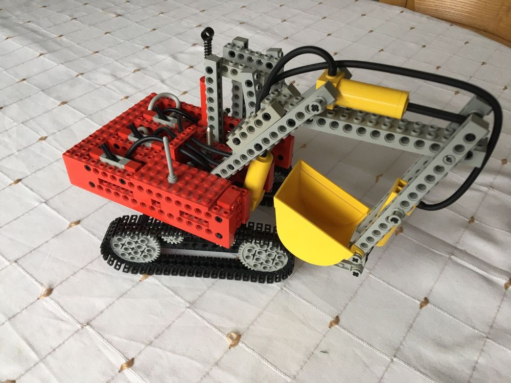 Lego Technic Raupenbagger ca. Jahrgang 1984 (Gebraucht) in Uster für ...