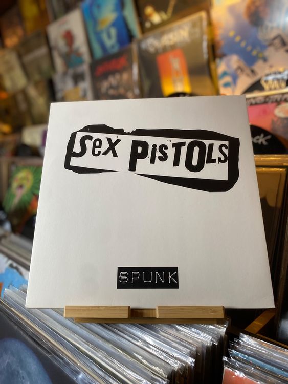 SEX PISTOLS - SPUNK...UK 2009...NM/NM...GREEN VINYL COLOR (D'occasion) à Gals pour CHF 33 – avec ...