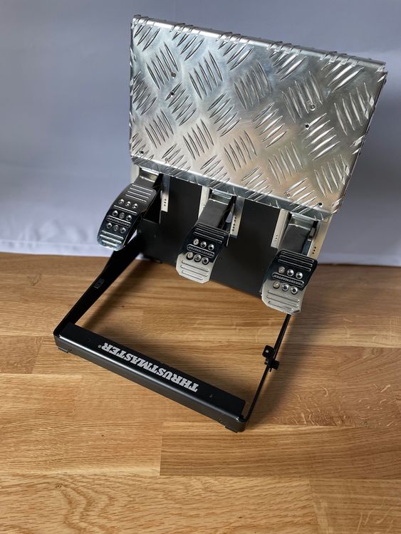 Thrustmaster Pedale T3PA-Pro (Gebraucht) in für CHF 75 – mit Lieferung ...