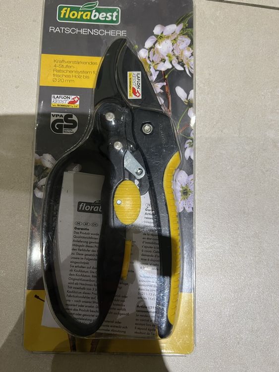 Gartenschere florabest (Neu und originalverpackt) in Böckten für CHF 2. ...