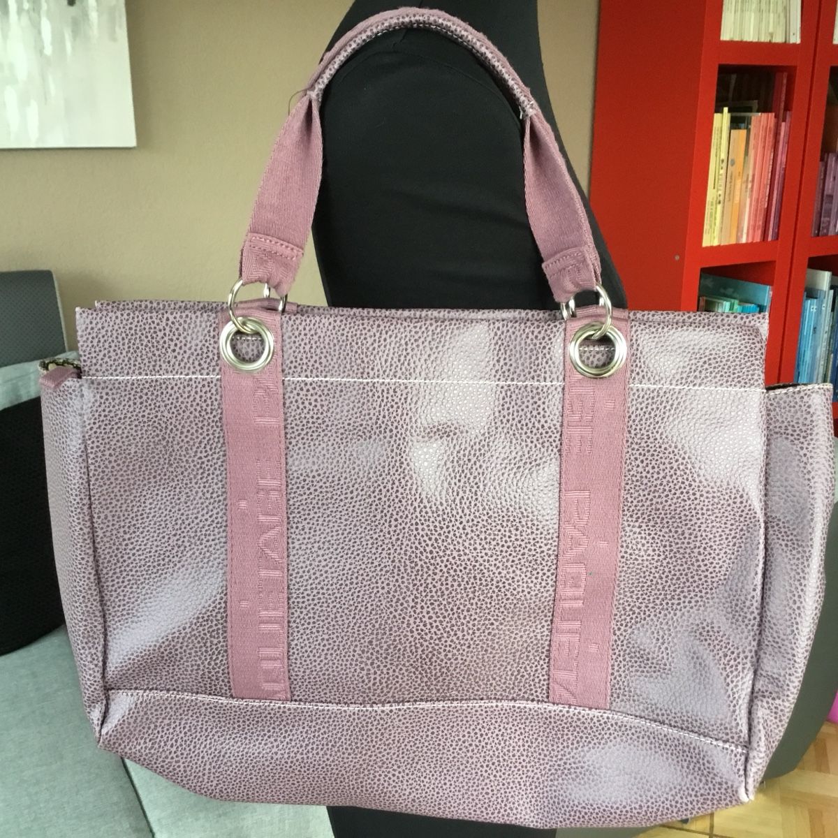 Grand Sac mauve PAQUETAGE 💜 (D'occasion) à Fribourg pour CHF 19 ...