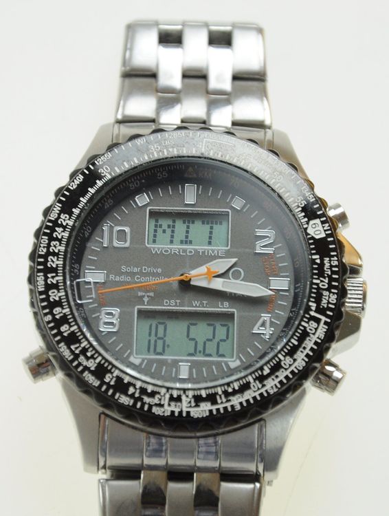 Quality Time World Timer Chronograph Solar Funkuhr (Gebraucht) in ...