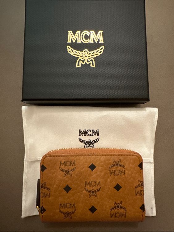 Brand new MCM x—mini zipped wallet in cognac (Neu und originalverpackt ...