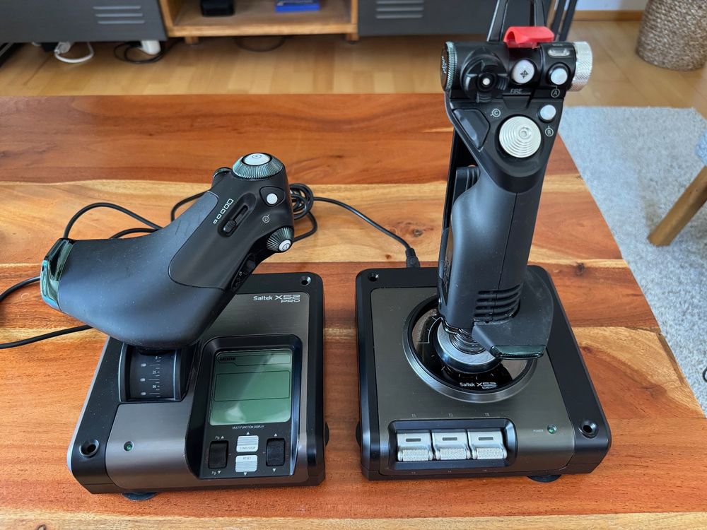 Saitek X52 Pro HOTAS (Gebraucht) in Zürich für CHF 23 – mit Lieferung auf Ricardo kaufen