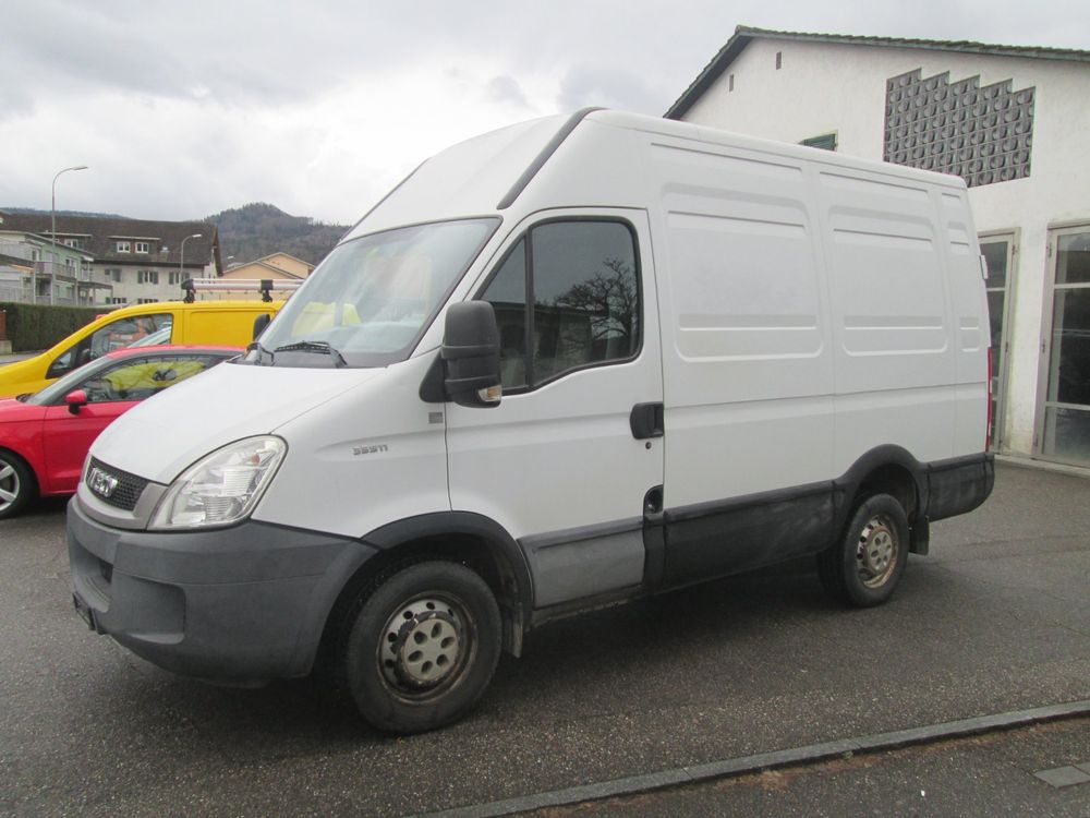 Iveco Daily (Gebraucht) in Laufen für CHF 8400 – nur Abholung auf Ricardo kaufen