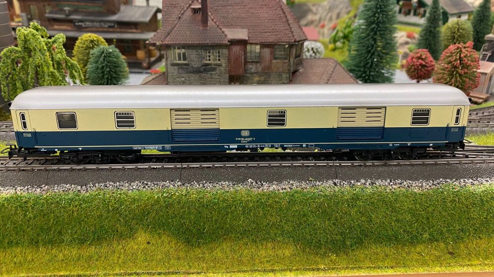 Märklin HO D-Zug DB Gepäckswagen 4093 | Kaufen auf Ricardo