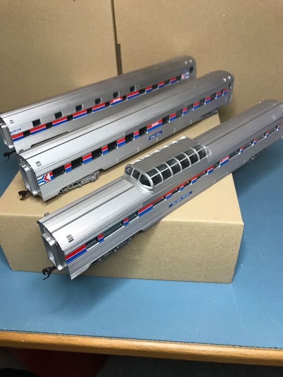 USA Personenwagen Amtrak HO von Concor 4+1 Stück (Gebraucht) in Nänikon ...
