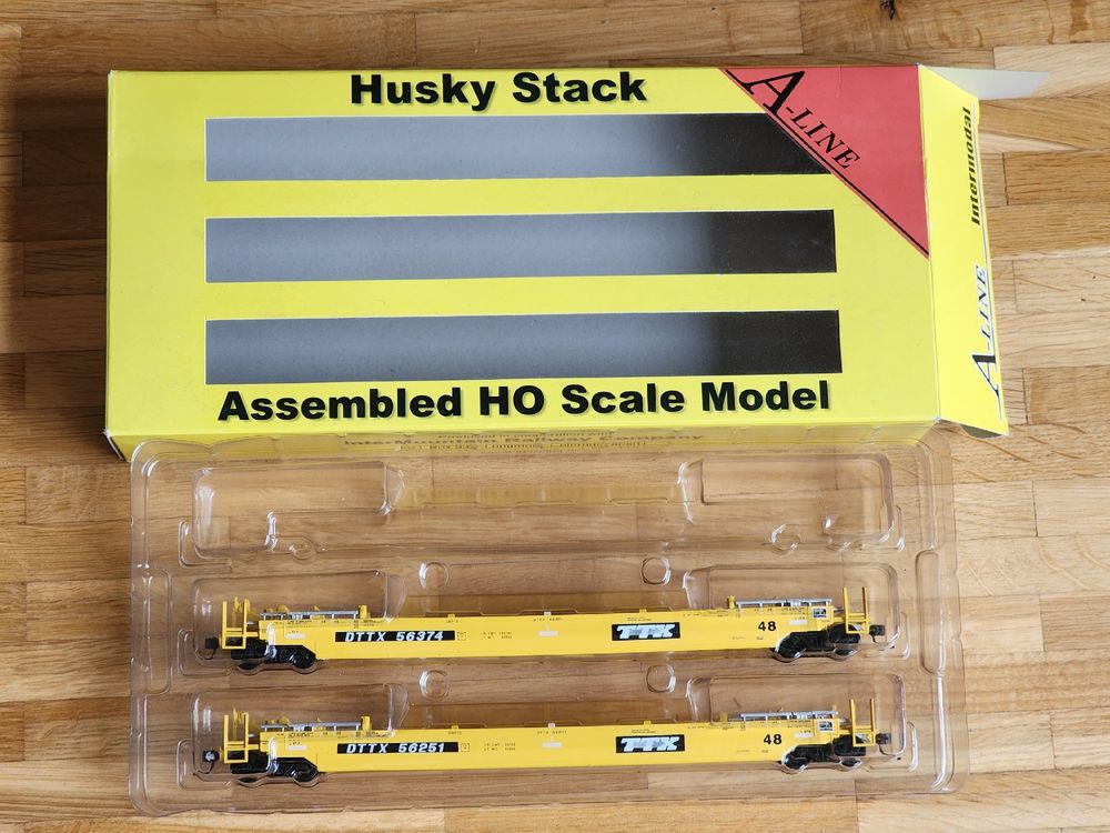A-Line Husky Stack Container Cars 48'' TTX (Gebraucht) in Rütihof für ...