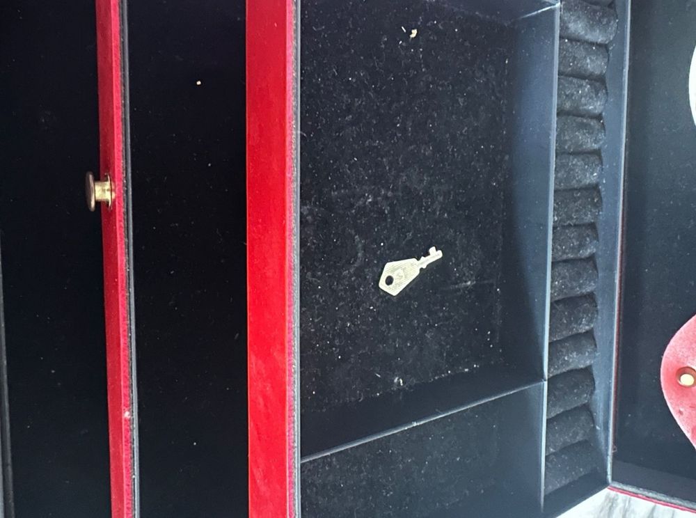 Smuch Schatule mit Schubladen und Jaager-Lecoultre Box (Gebraucht) in ...