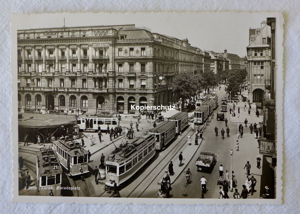 AK ZÜRICH PARADEPLATZ, sehr belebt mit vielen Trams (Gebraucht) in ...
