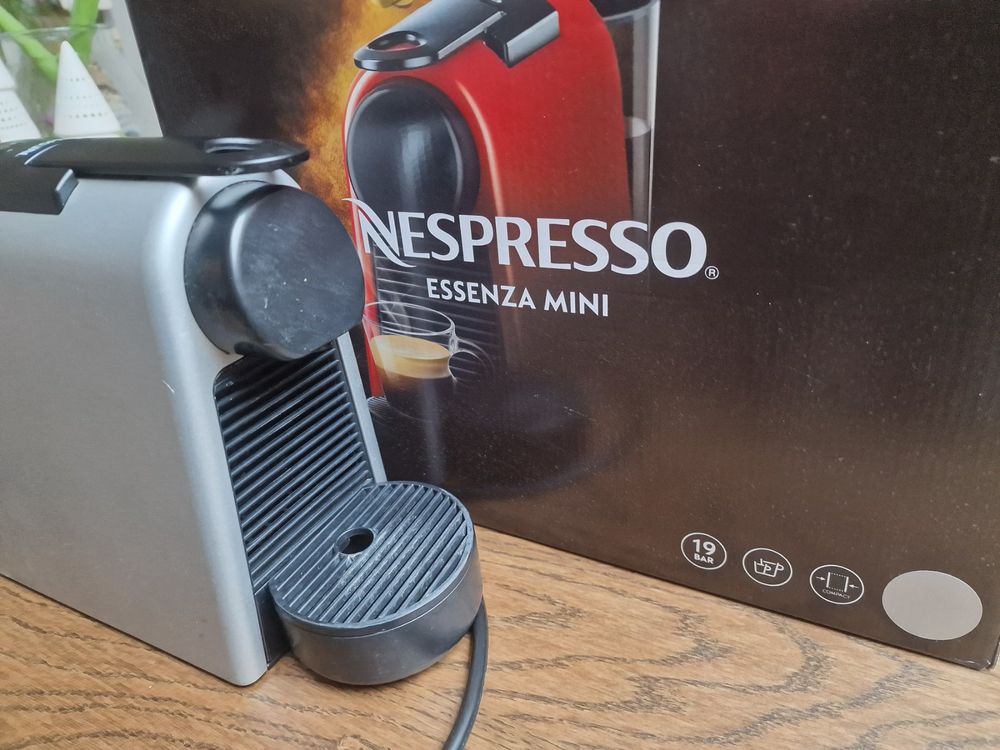Nespresso Kaffeemaschine Essenza Mini D Silver (Gebraucht) in Elgg für ...