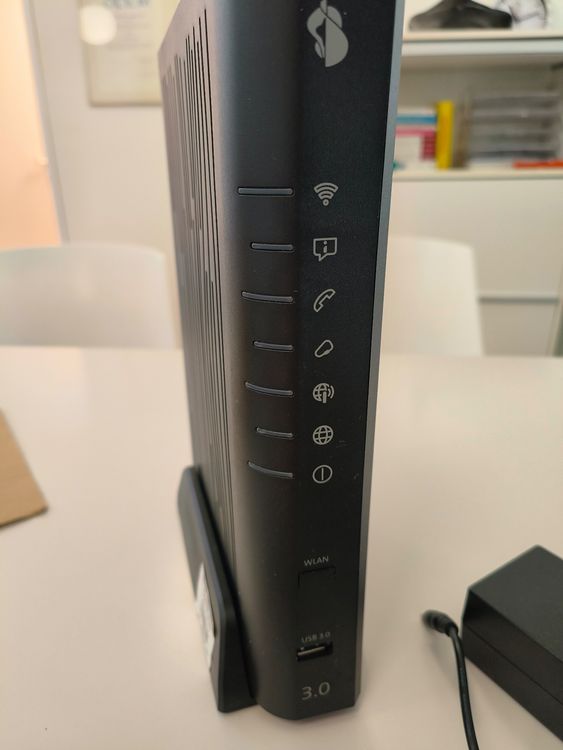 Router Centro Business 3.0 mit Glasfaser Kit (Gebraucht) in Ennetbürgen ...