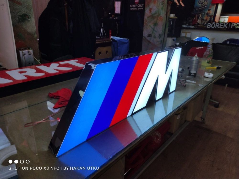 BMW M POWER LED LEUCHTTAFEL! (Neu und originalverpackt) in Kloten für ...