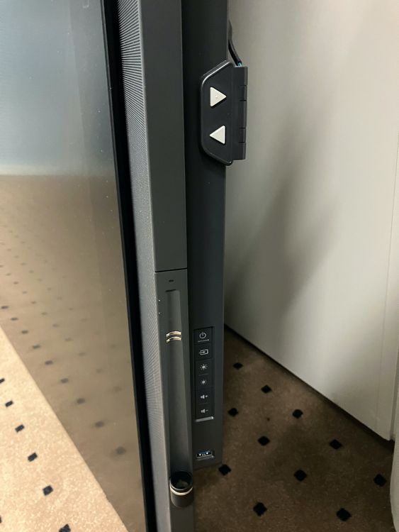 Microsoft Surface Hub 1596 Grossbild Device 84" mit 4K (Gebraucht) in ...