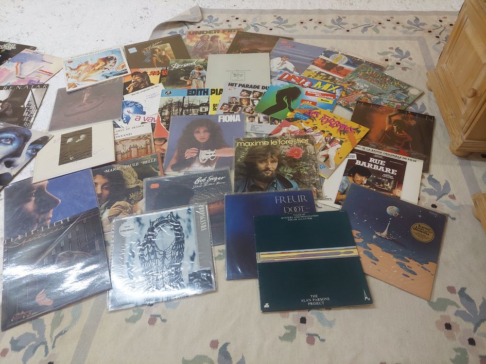 Lot de 60 vinyles 33 tours, surtout années 70 et 80 (Gebraucht) in ...