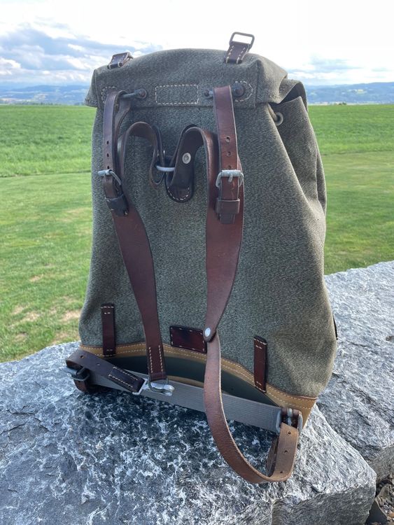 Alter Militärrucksack, alter Schweizer Armeerucksack 1957 | Kaufen auf ...