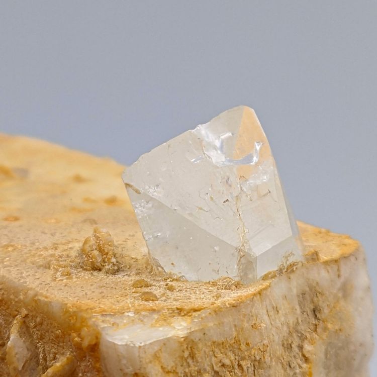 TOPAS mit MIKROLIT auf MIKROKLIN und MUSKOVIT, Perfektion (Neu (gemäss ...