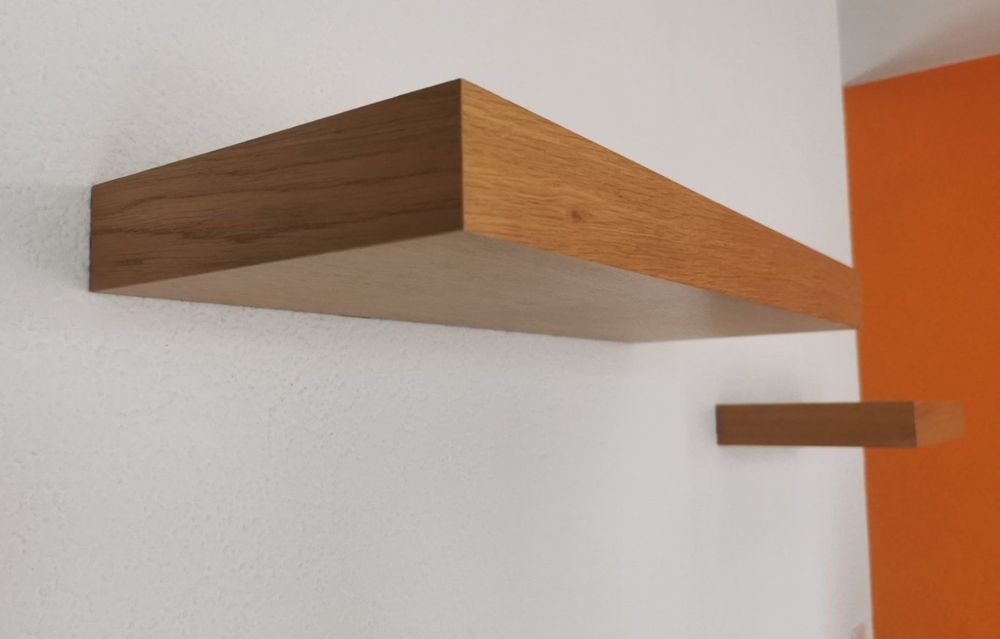 Tablar / Wandtablar Eiche (Gebraucht) in Füllinsdorf für CHF 37 – mit ...