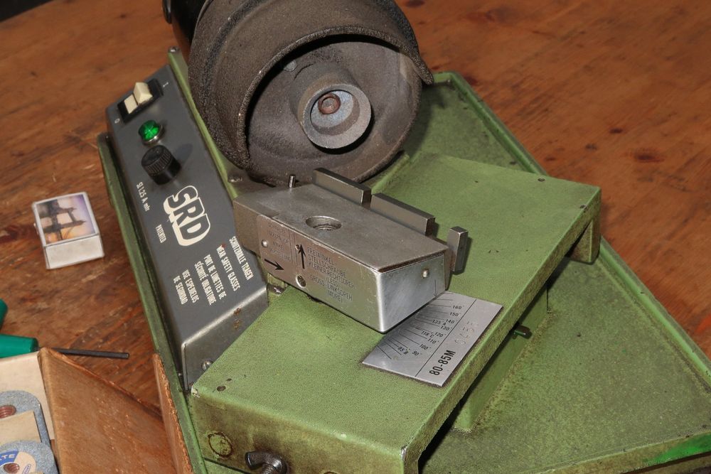 Bohrer-Schleifmaschine SRD DGN 80-85 Made in Germany , 220V (Gebraucht ...