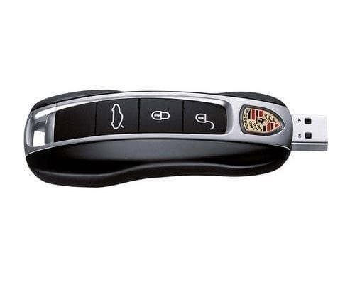 Porsche PANAMERA USB Stick 32GB (Neu und originalverpackt) in Neuenegg ...