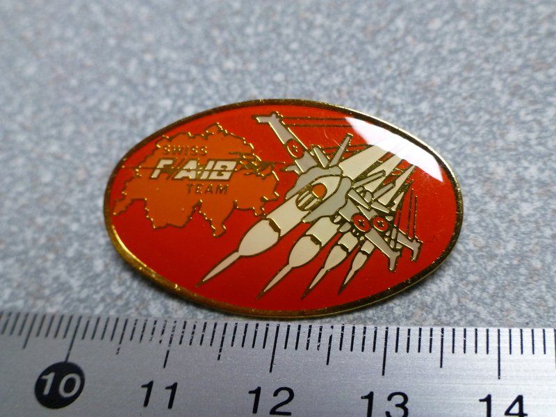 PIN PINS ARMEE Militär FA-18 (Gebraucht) in Gränichen für CHF 5 – mit ...