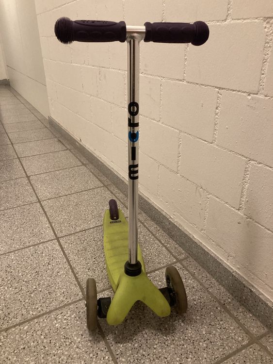 Mini Micro Scooter mit LED (Gebraucht) in Jona für CHF 5 – nur Abholung auf Ricardo kaufen