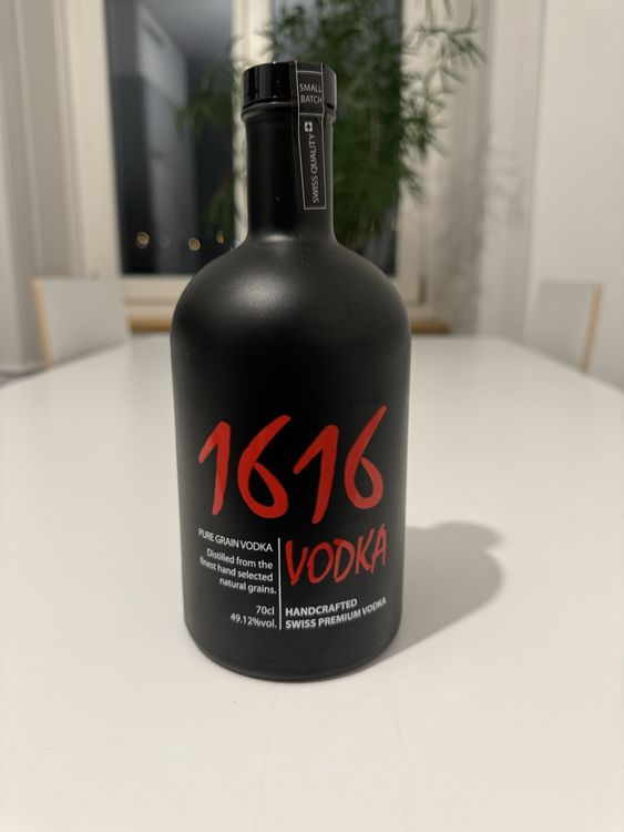 1616 - Vodka (Neu und originalverpackt) in Tavannes für CHF 18 – mit ...