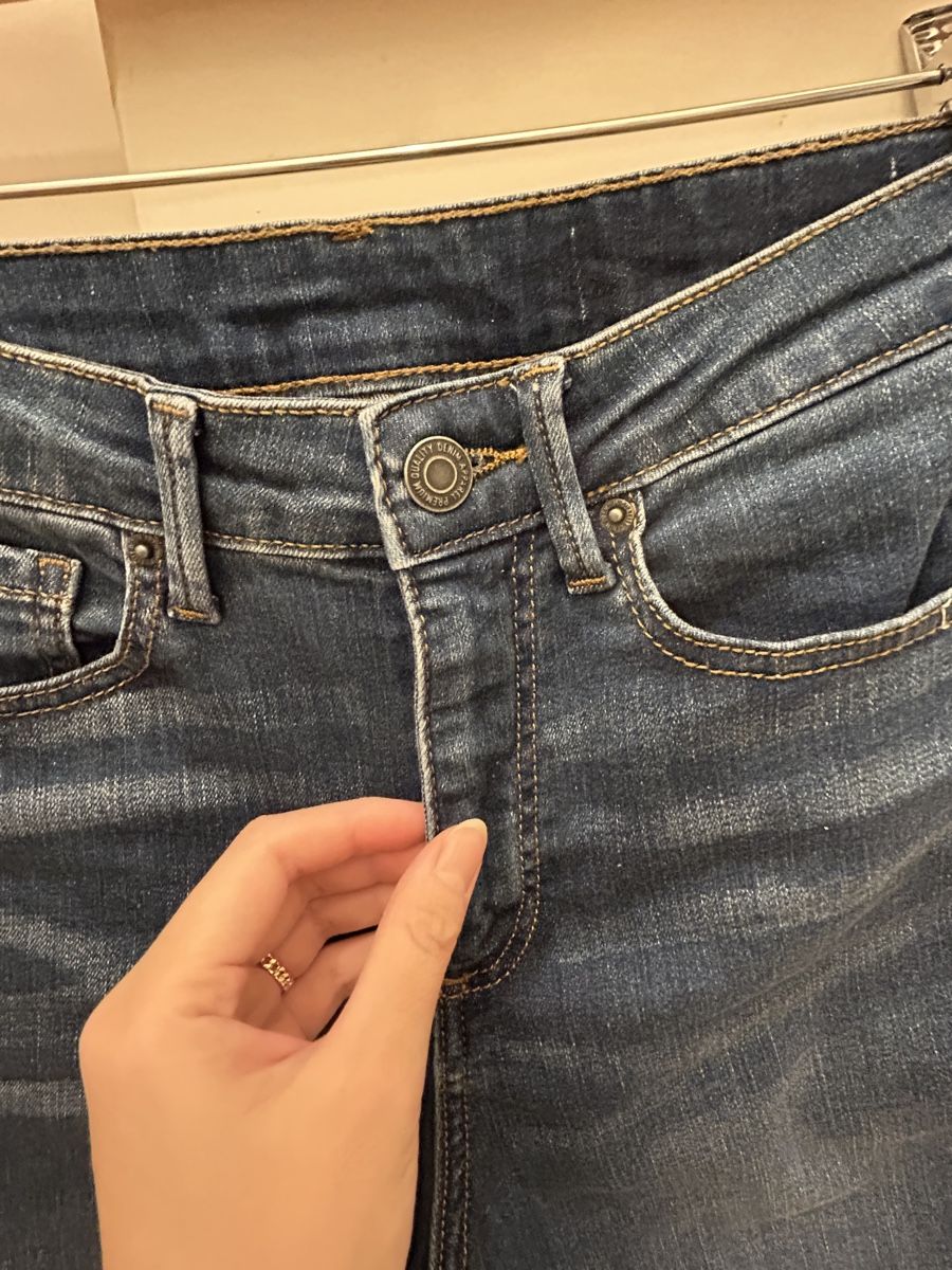 Skinny jeans W26 (Gebraucht) in Genève für CHF 6 – mit Lieferung auf ...