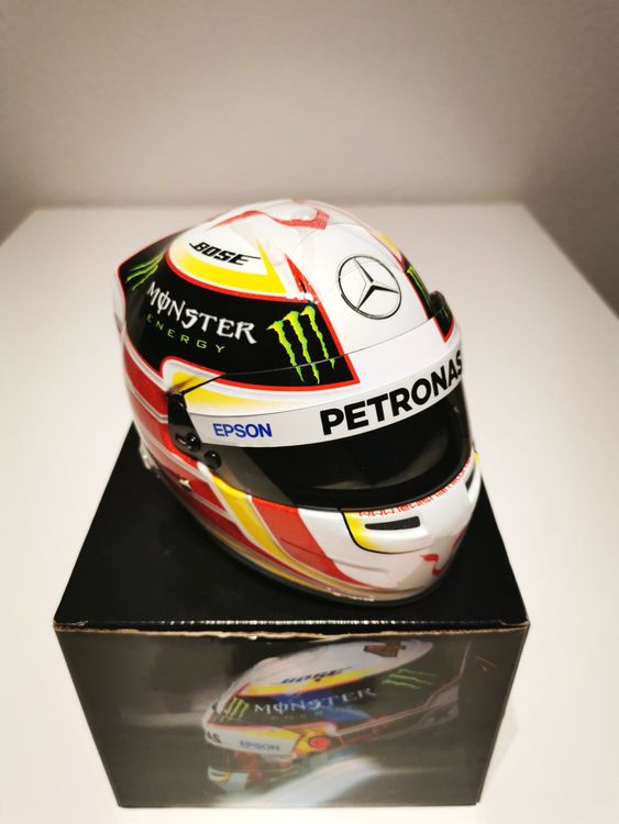 Formel 1 F1 HAMILTON Lewis 1:2 Helm AMG MERCEDES von Bell (Neuf avec ...