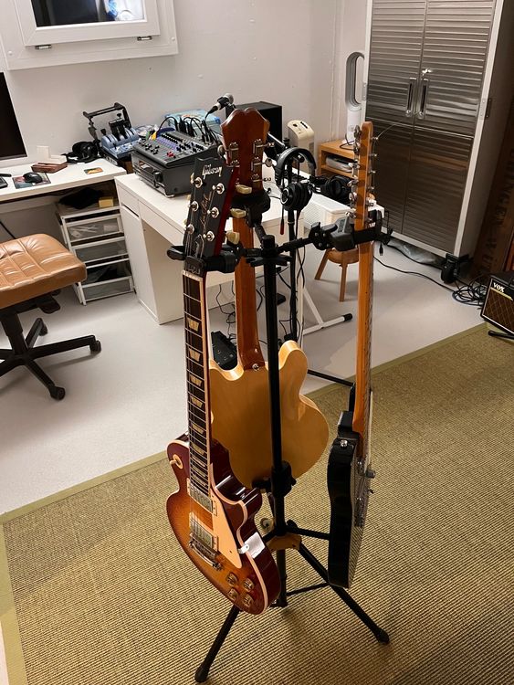 Hercules triple guitar stand. Perfect condition | Kaufen auf Ricardo
