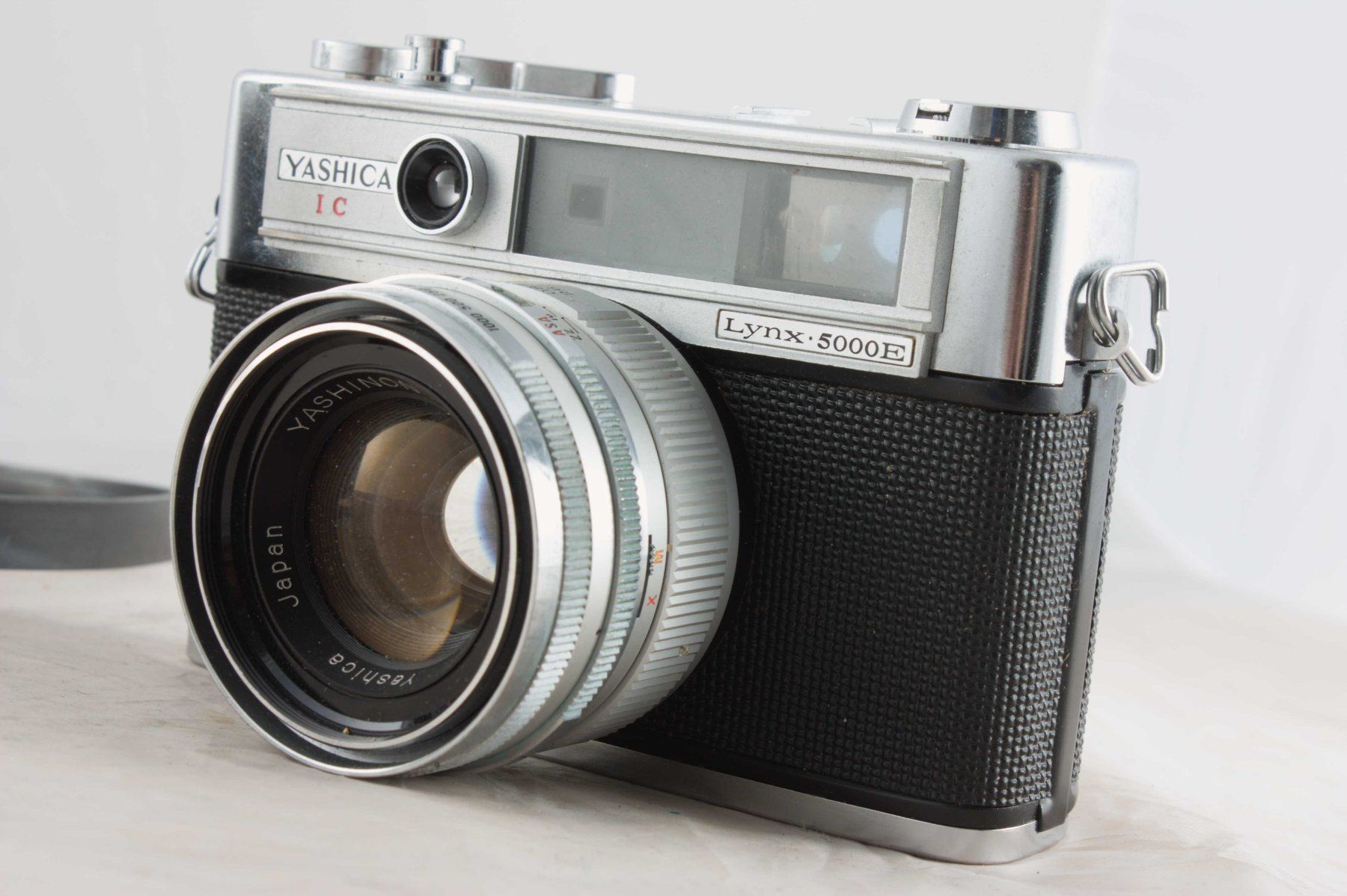 Yashica IC Lynx 5000E Yashinon 45mm f/1.8 Sucherkamera (Gebraucht) in ...