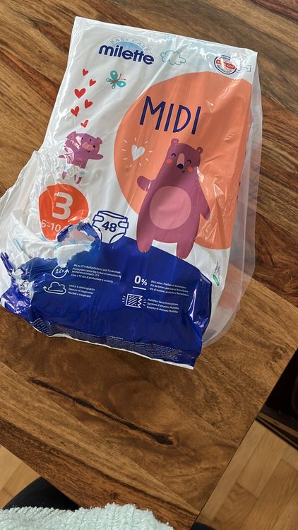 Windelpaket Gr. 3 (6 bis 10kg) (Neu und originalverpackt) in Goldau für ...